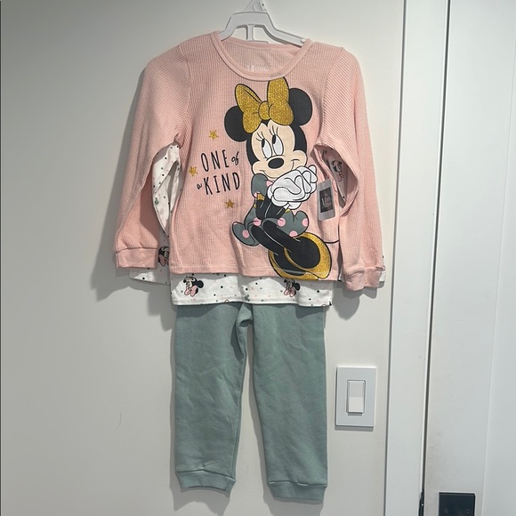 Disney | Matching Sets | Disney Minnie Mouse Pink And Green Kids Set ...
